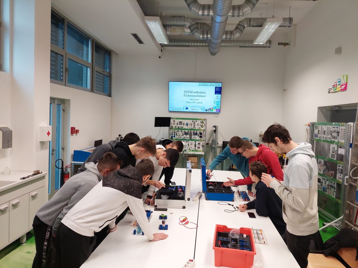 STEM radionice – Odsjek za politehniku – EIOŠ
